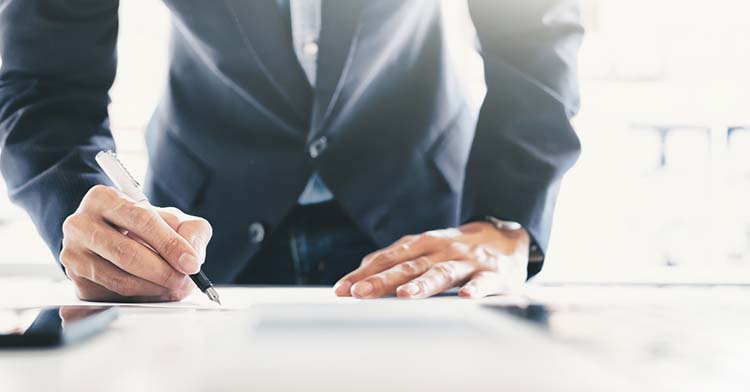 How to Write a Relinquishment Letter for a Property