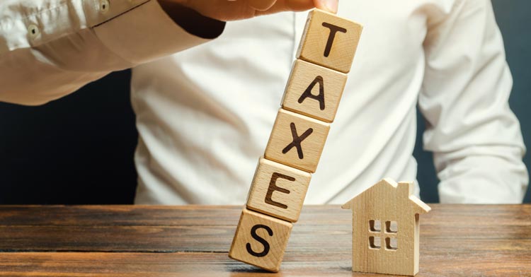 How is a Taxable Gain on an Installment Sale Taxed?