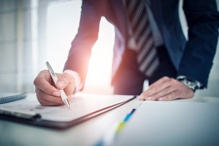 How to Report a Reverse 1031 Exchange on a Tax Return